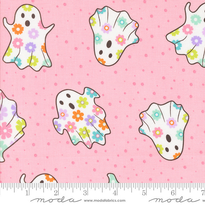 Fab-Boo-Lous Dancing Ghosts Candy Pink – Moda – Fort Worth Fabric Studio